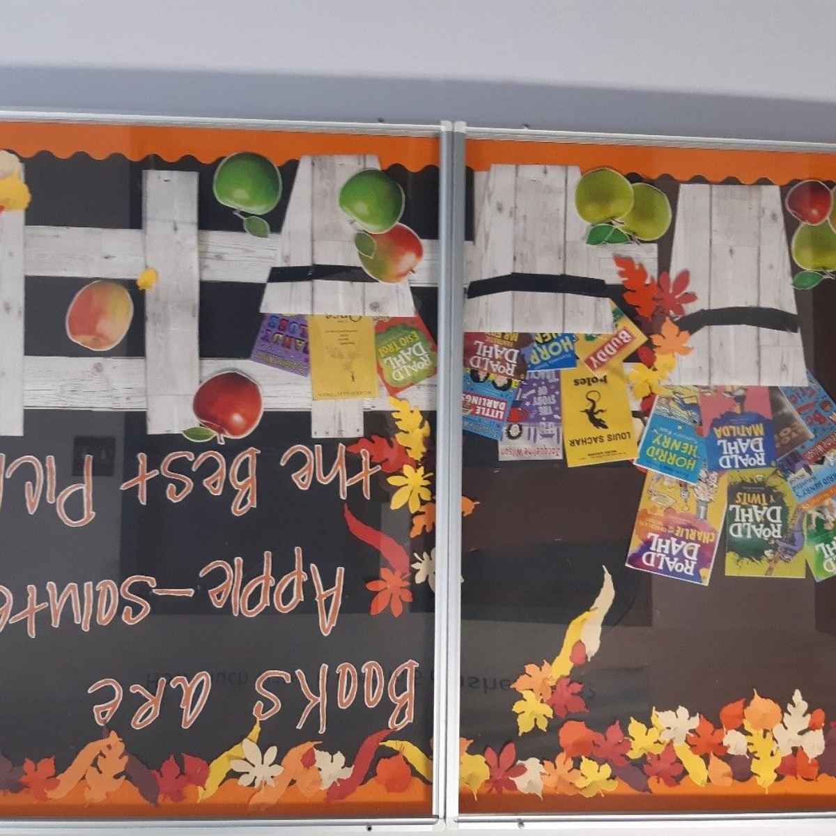 Trinity Academy Newcastle Upper Site - Dazzling Displays